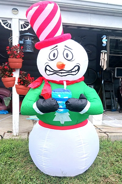 Animated Inflatable Snowman Outdoor Christmas Decor - The Classy Chics